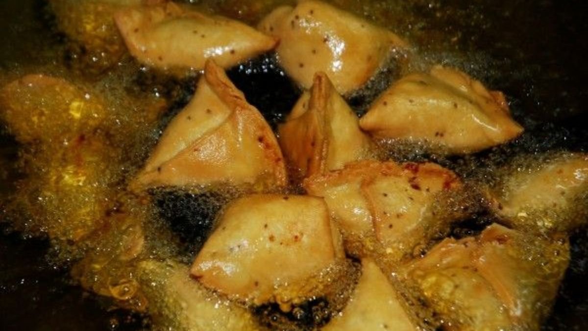 All About Samosa and 10 Amazing Facts – Bakaasur The Food Blog