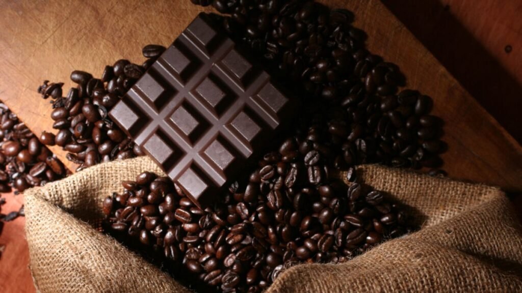New Study: Dark Chocolate’s Surprising Benefits for a Healthy Heart ...